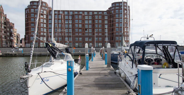Bataviahaven Batavia Stad/Lelystad - BOOTSSAISON.DE